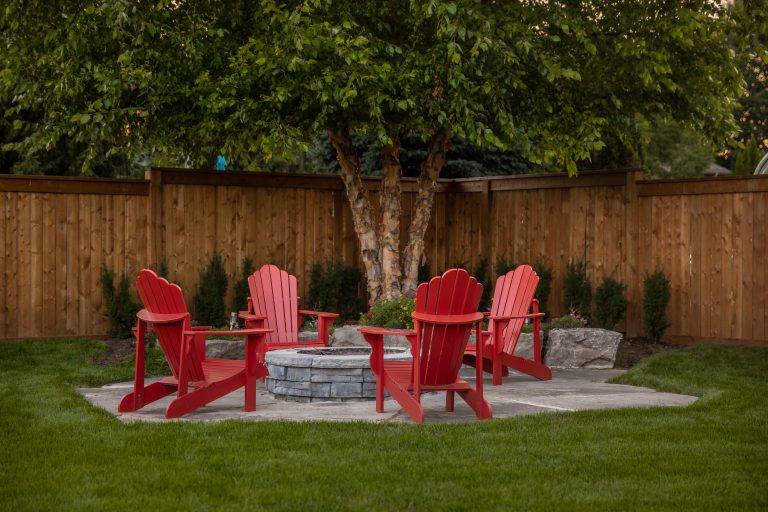 13 Backyard Landscaping Ideas for your Ontario Backyard | Creative ...