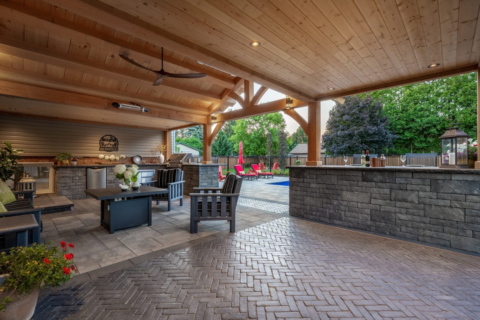 13 Backyard Landscaping Ideas for Your Ontario Backyard | Creative ...