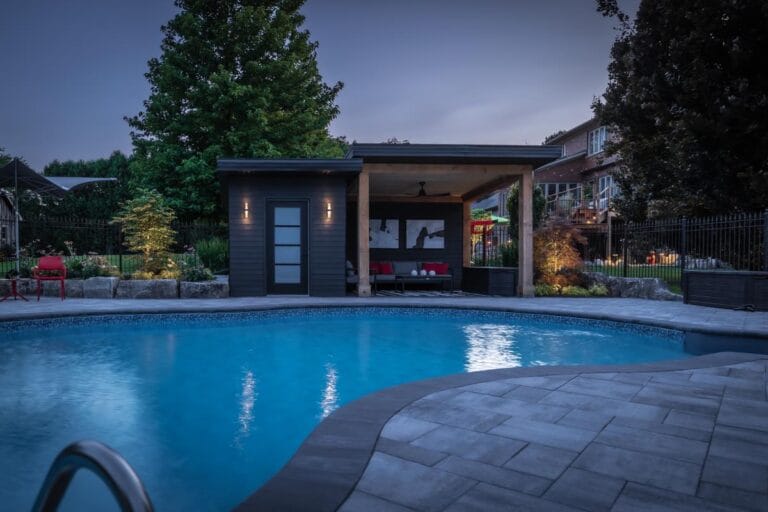 13 Backyard Landscaping Ideas for Your Ontario Backyard | Creative ...